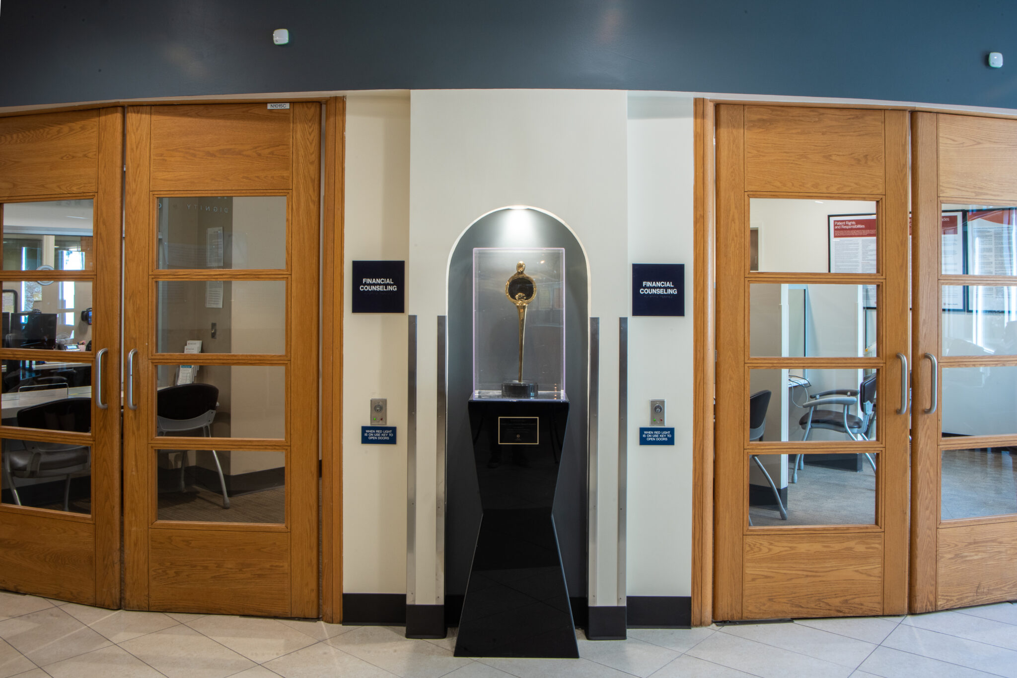 Methodist Hospital Café & Lobby - Aspen Street Architects